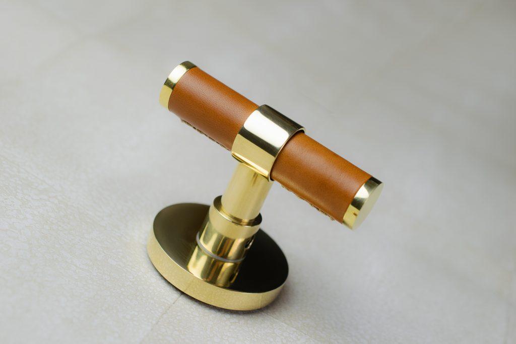 Barrel (Stitch In) Stepped Recess Leather Door T Bar BL5099_Tan Leather ...